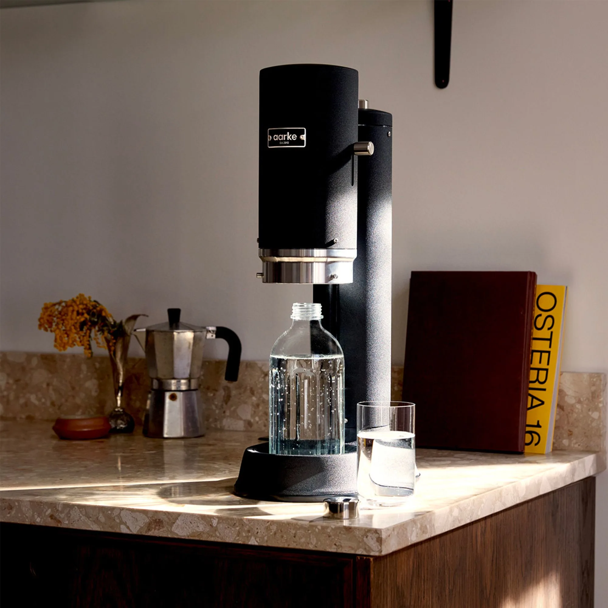 Carbonator Pro Sparkling Water Maker Matte Black | Kitchen Warehouse™