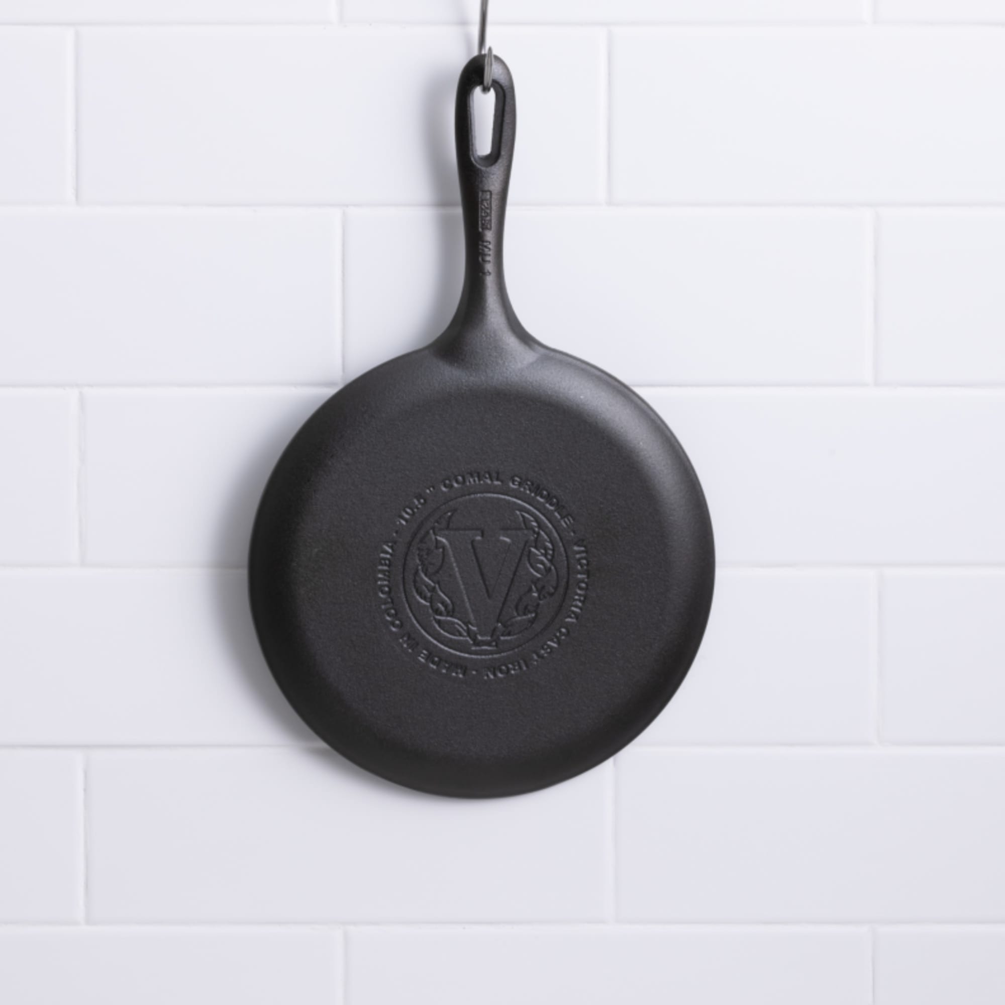 Victoria Seasoned Round Griddle Pan 26cm | Kitchen Warehouse™