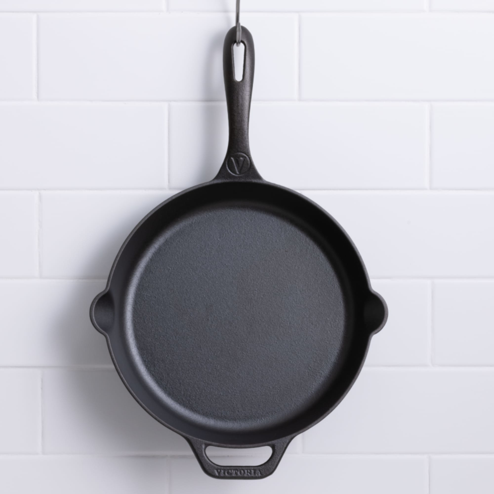 Victoria Seasoned Skillet 30cm | Kitchen Warehouse™