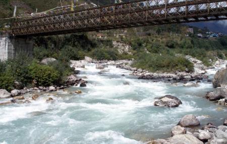 Lachung River | Visiting Timings, Best Time , How To Reach