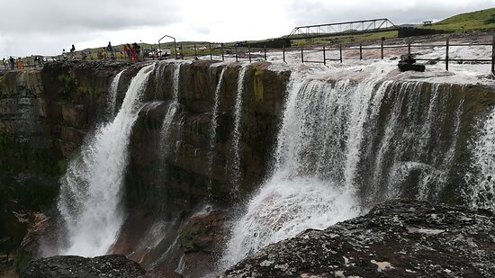 Dainthlen Waterfall, Cherrapunji | Timings, Ticket Price, Entry Fees