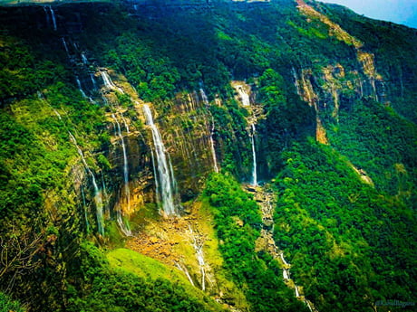 Mawsmai Falls, Cherrapunji | Timings, Ticket Price, Entry Fees