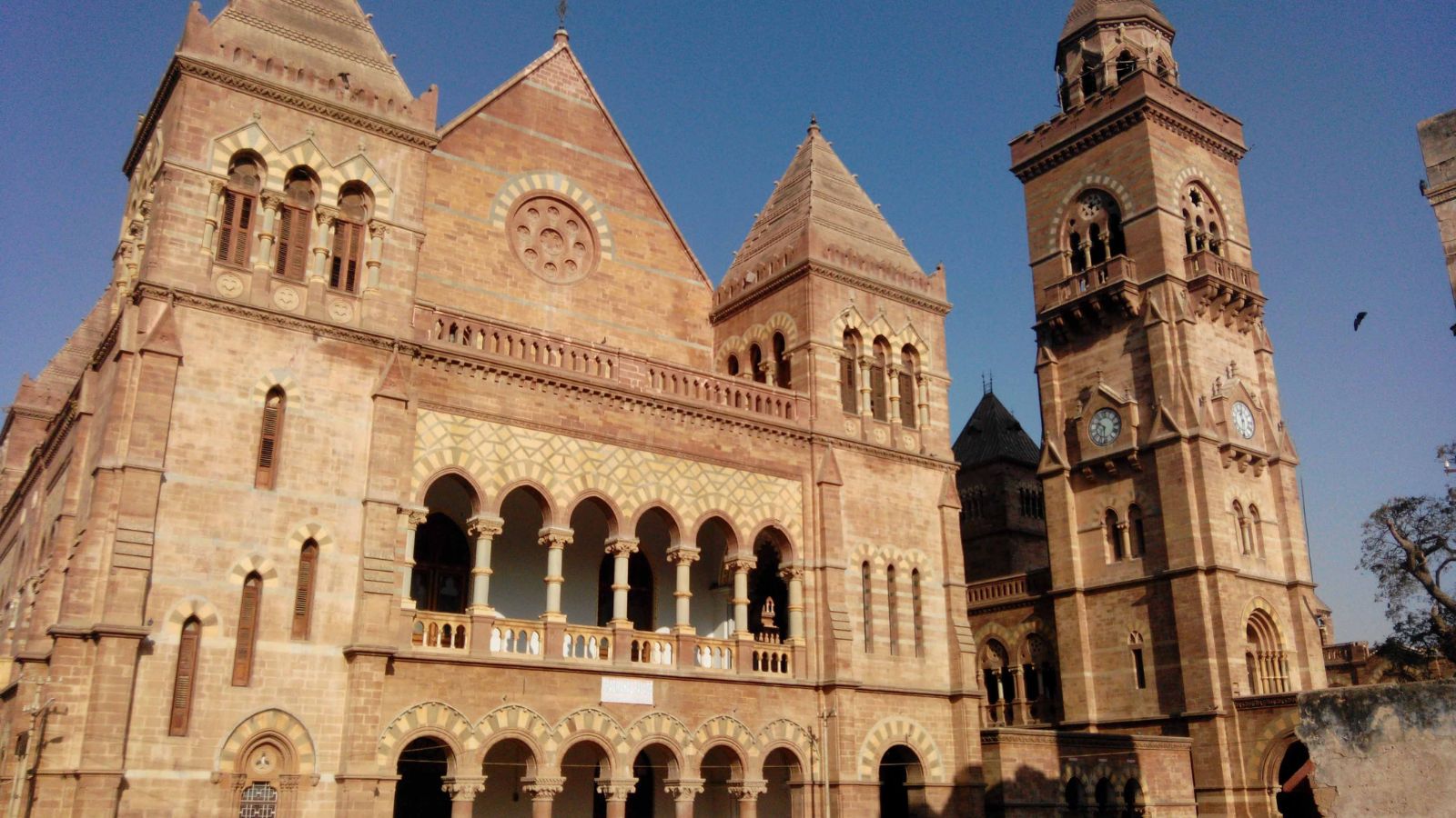 Prag Mahal, Bhuj | Palace, Timings, Entry Fees, History