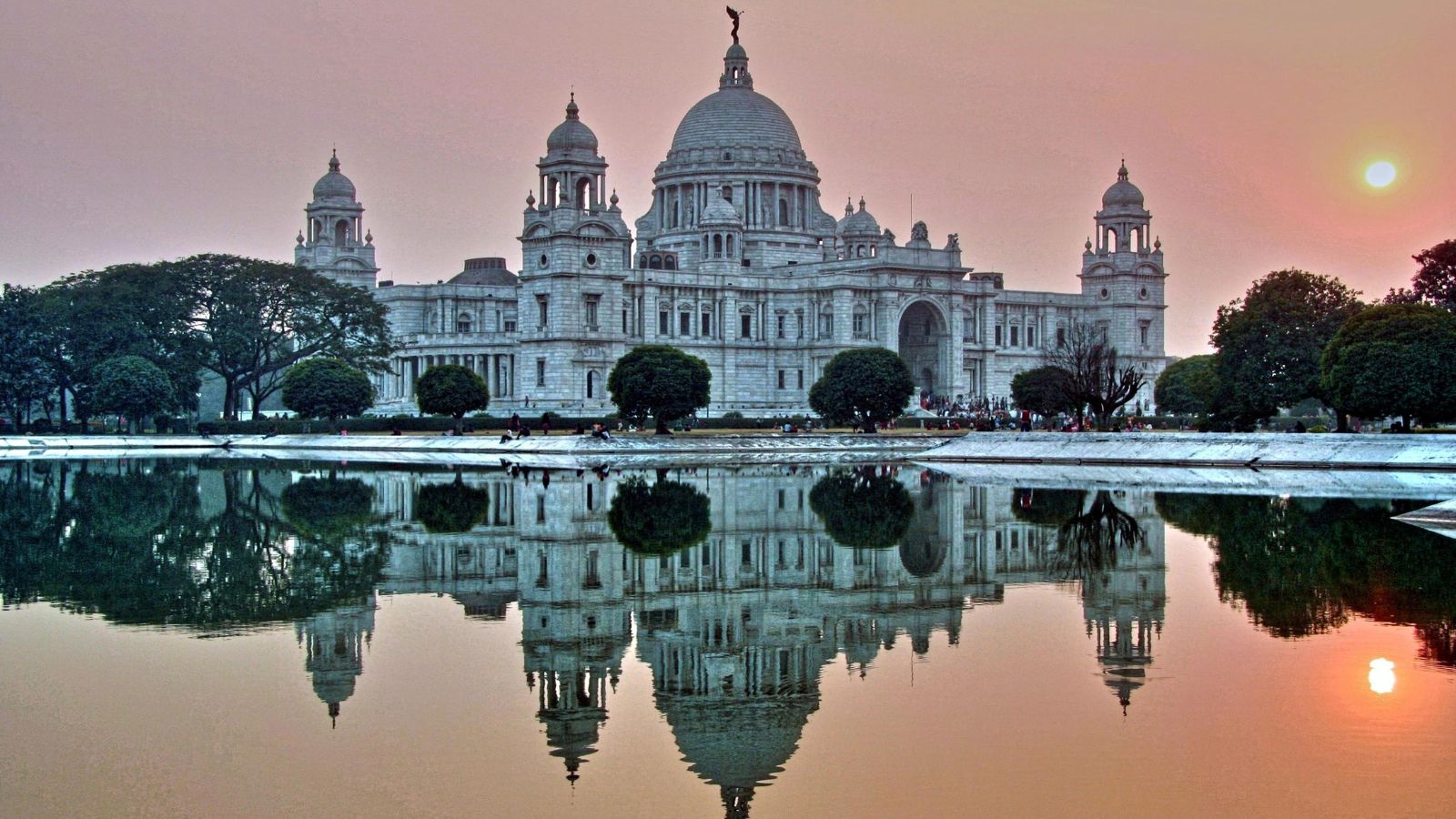 History of Victoria Memorial | Where and Who Built
