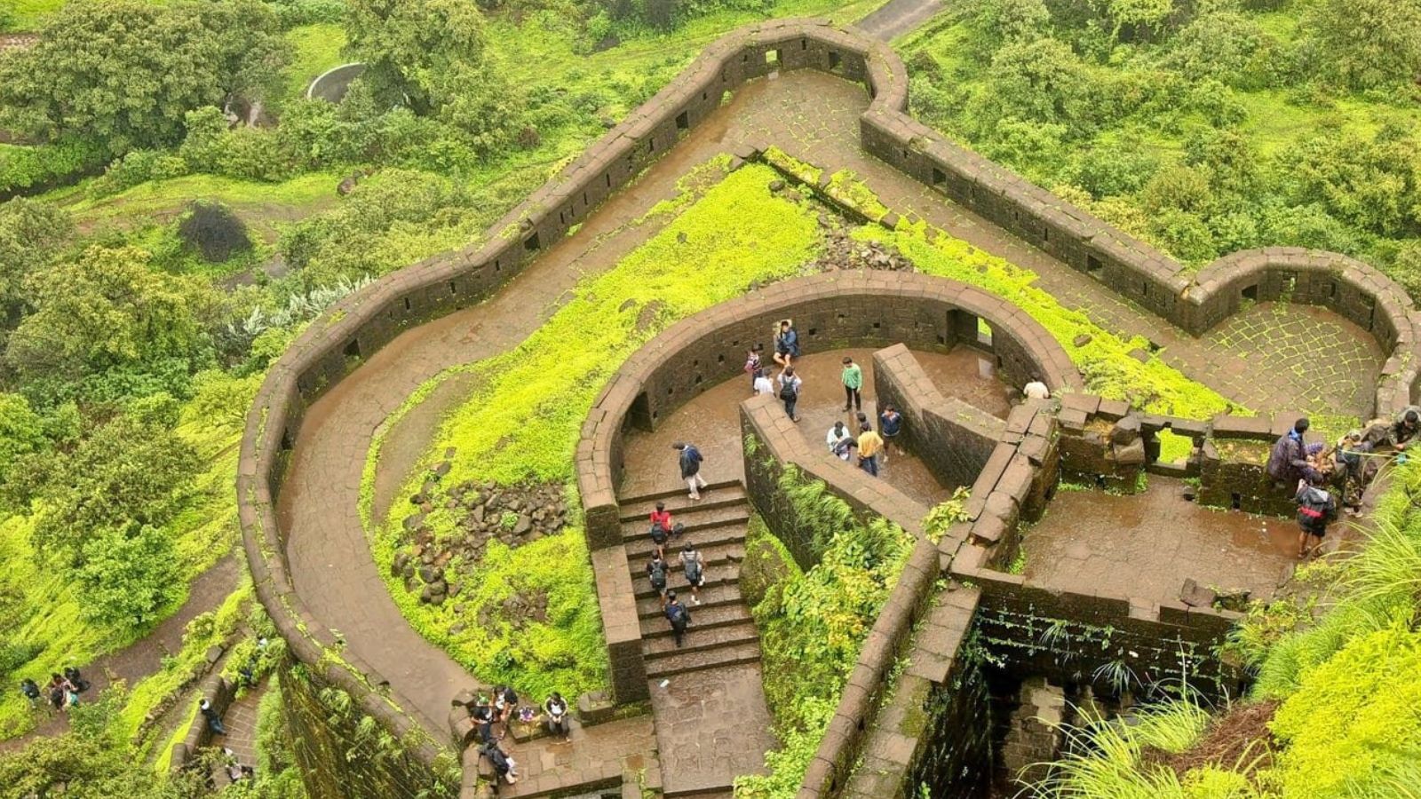 Lohagad Fort, Lonavala, History, Photos, Timings, Top View, Images