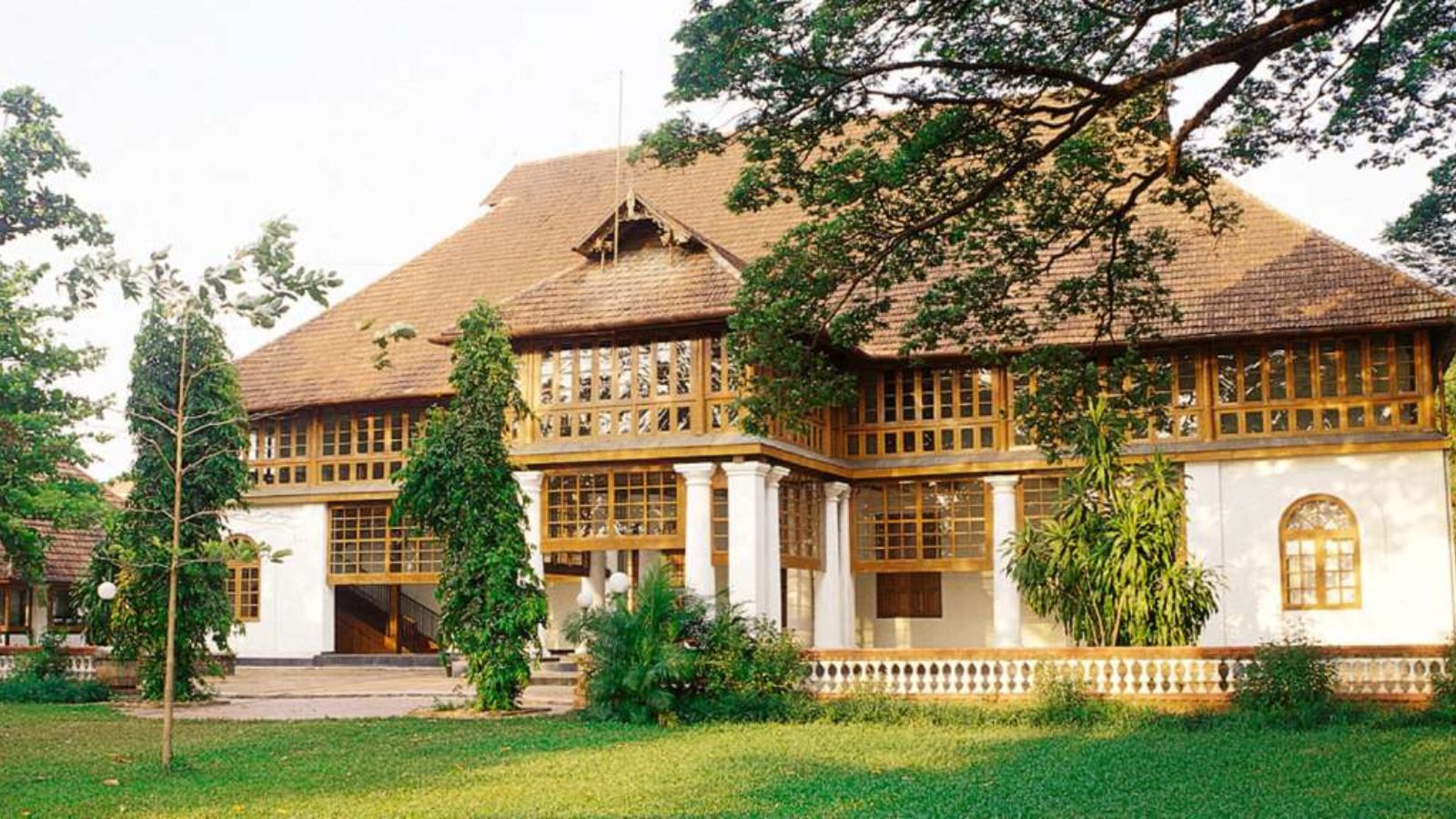Bolgatty Palace Timings