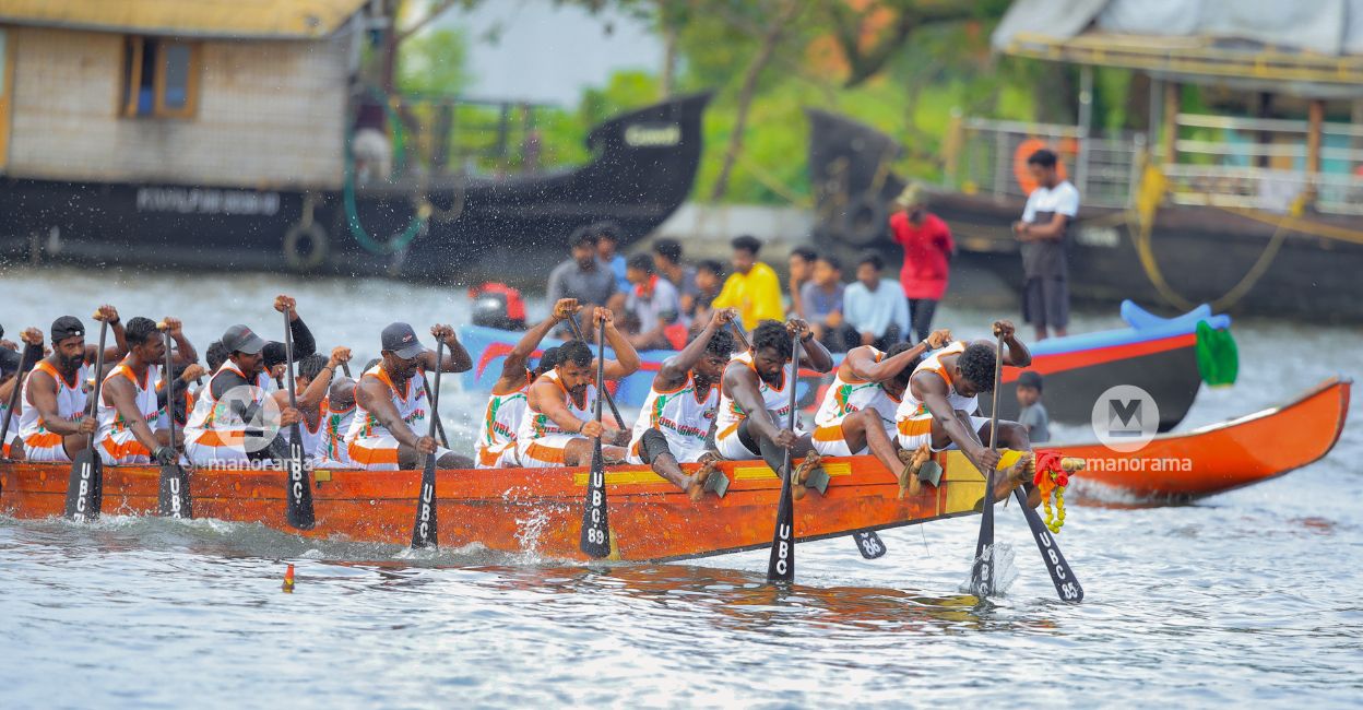 Nehru_Trophy_Boat_Race_8522.jpg