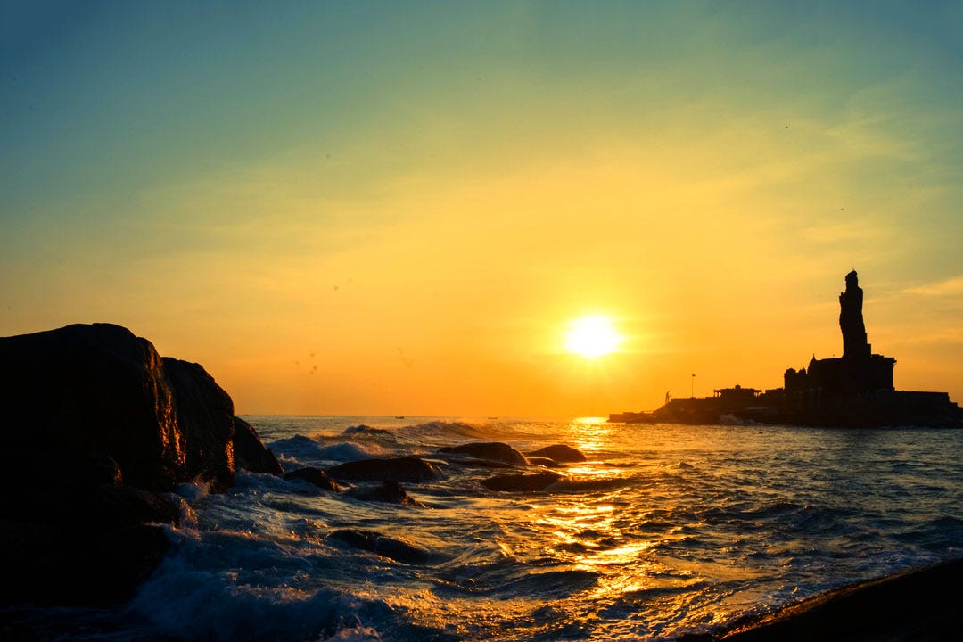 Sunset_Point%2C_Kanyakumari_5406.jpg