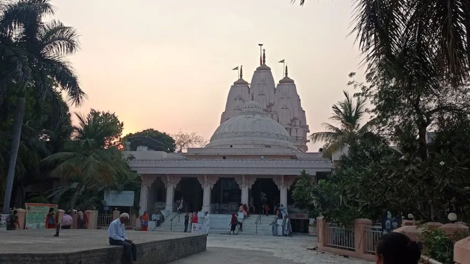 Iskcon Temple Vadodara, Timings, Address, Aarti Timings