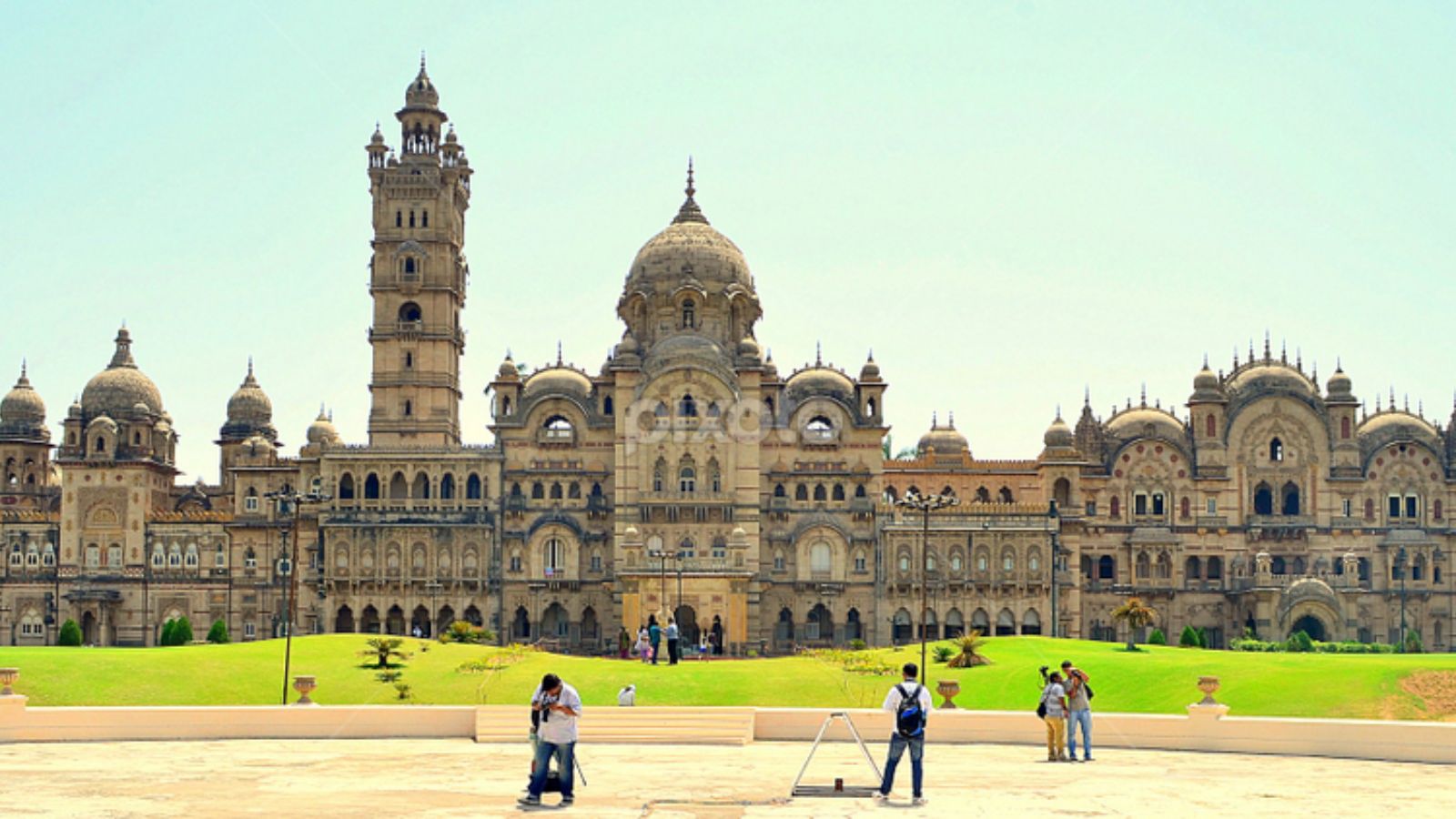 Laxmi Vilas Palace Vadodara History in Gujarati
