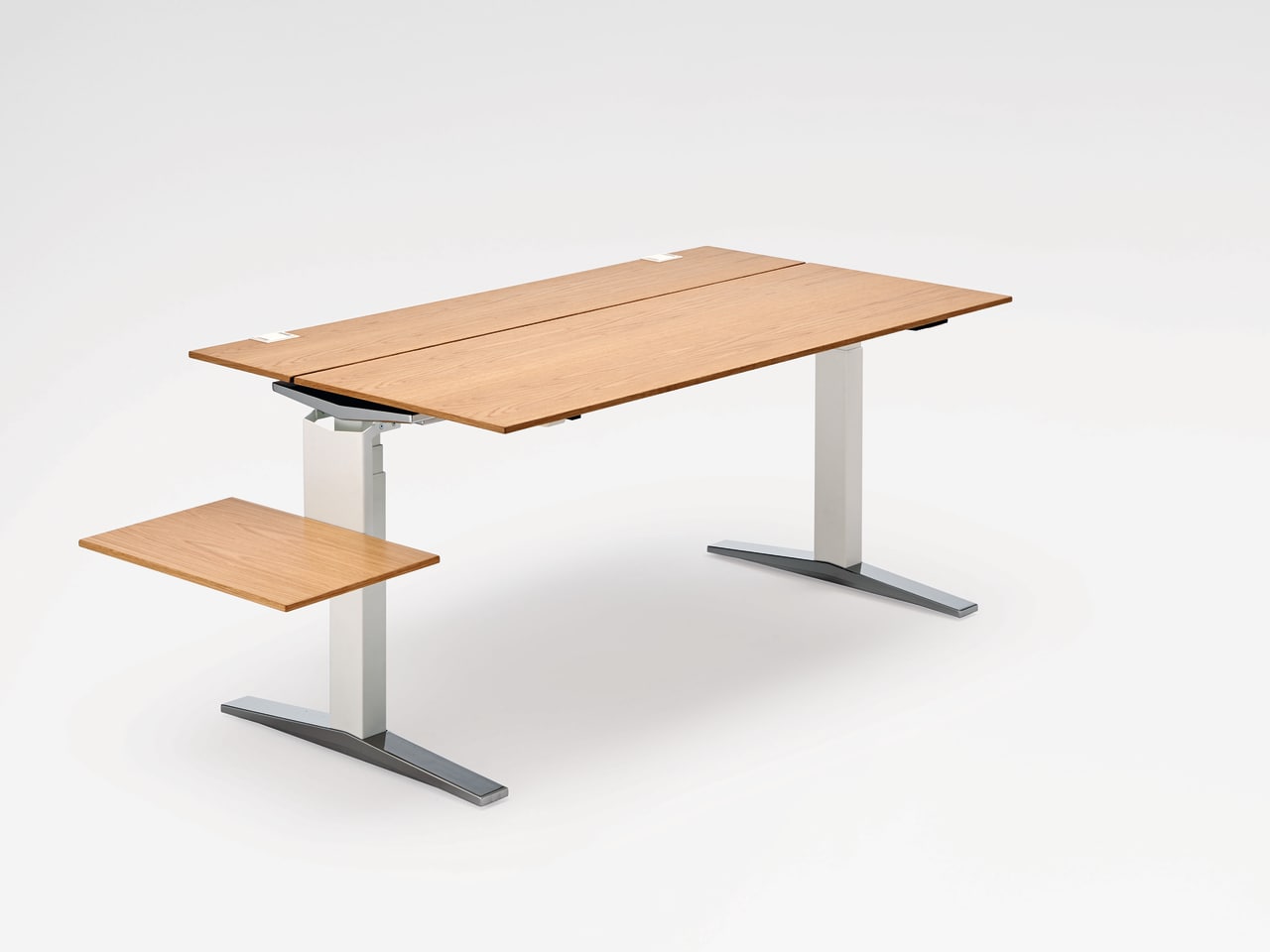 TABLE.T – Tische: Schreibtische, Steh-/Sitz Arbeitsplätze | König + Neurath