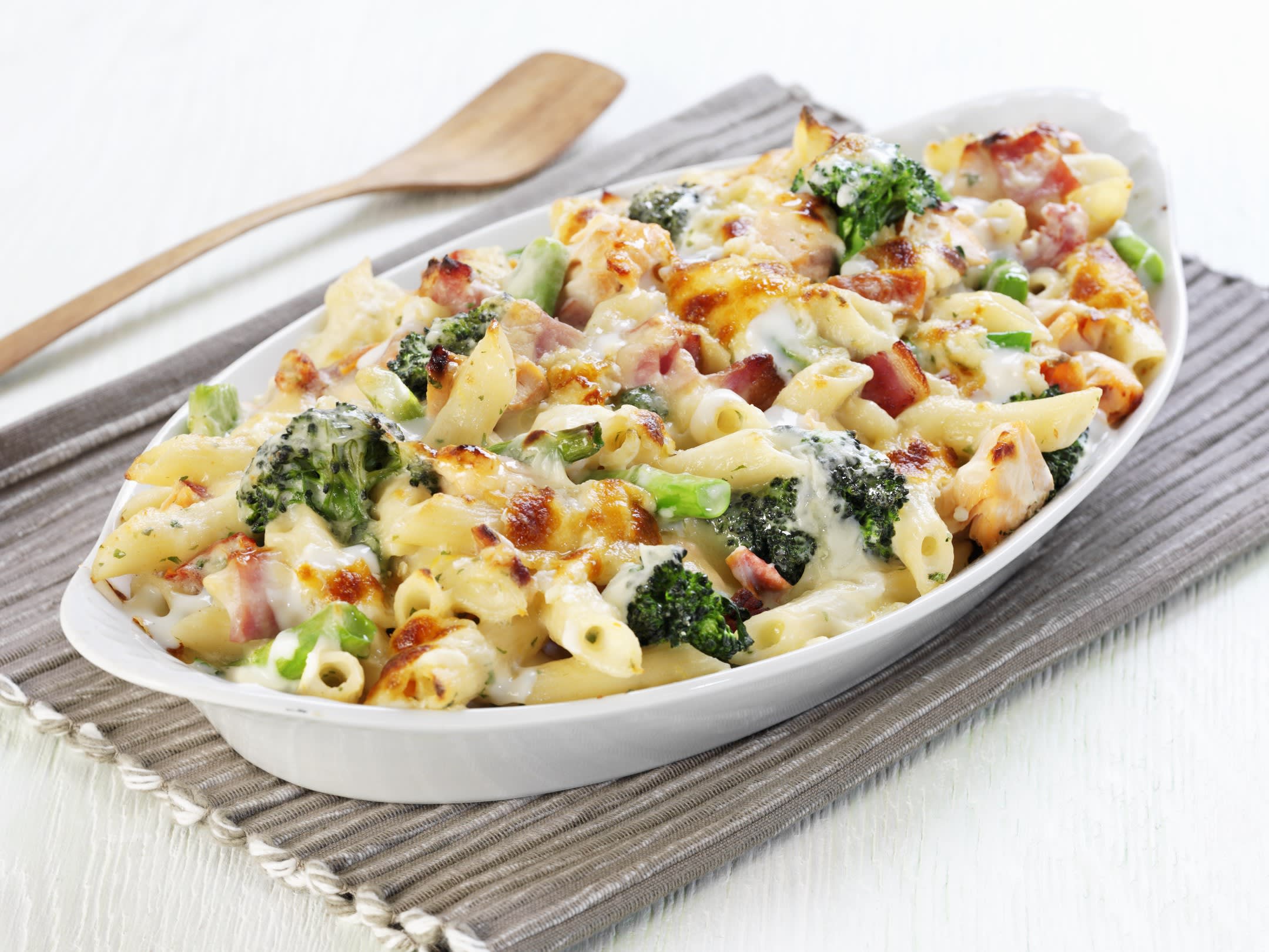 Cheesy Ham & Broccoli Pasta Bake | Kraft Cheese | Recipes - Kraft Heinz Cheesy Ham & Broccoli Pasta Bake | Kraft Cheese | Recipes - Kraft Heinz