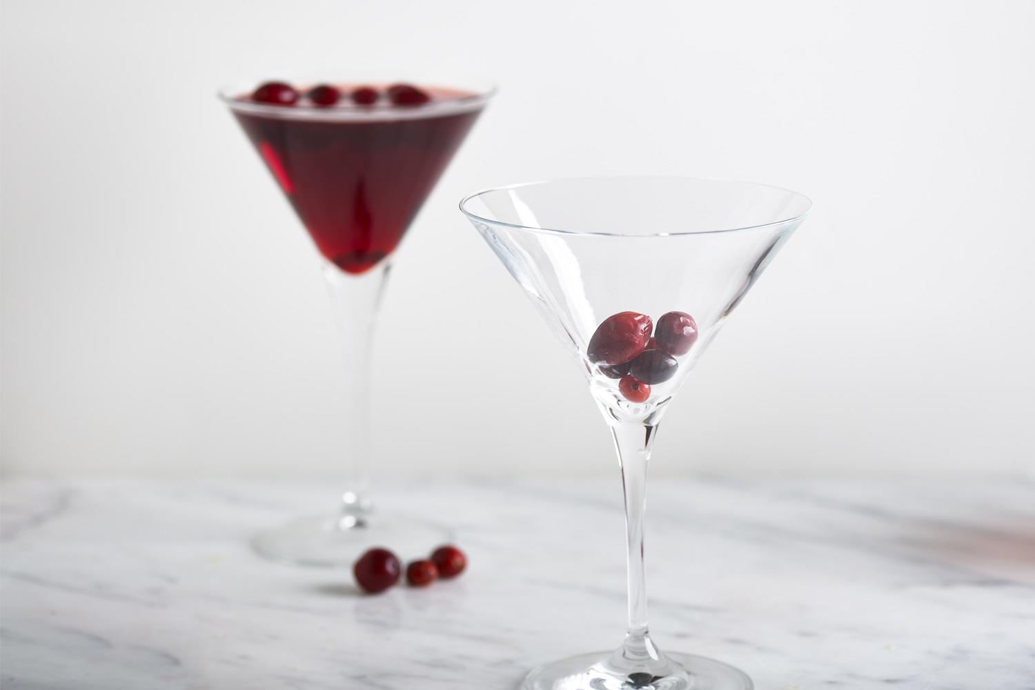 Double-Berry Martini | Crystal Light | Recipes - Heinz®