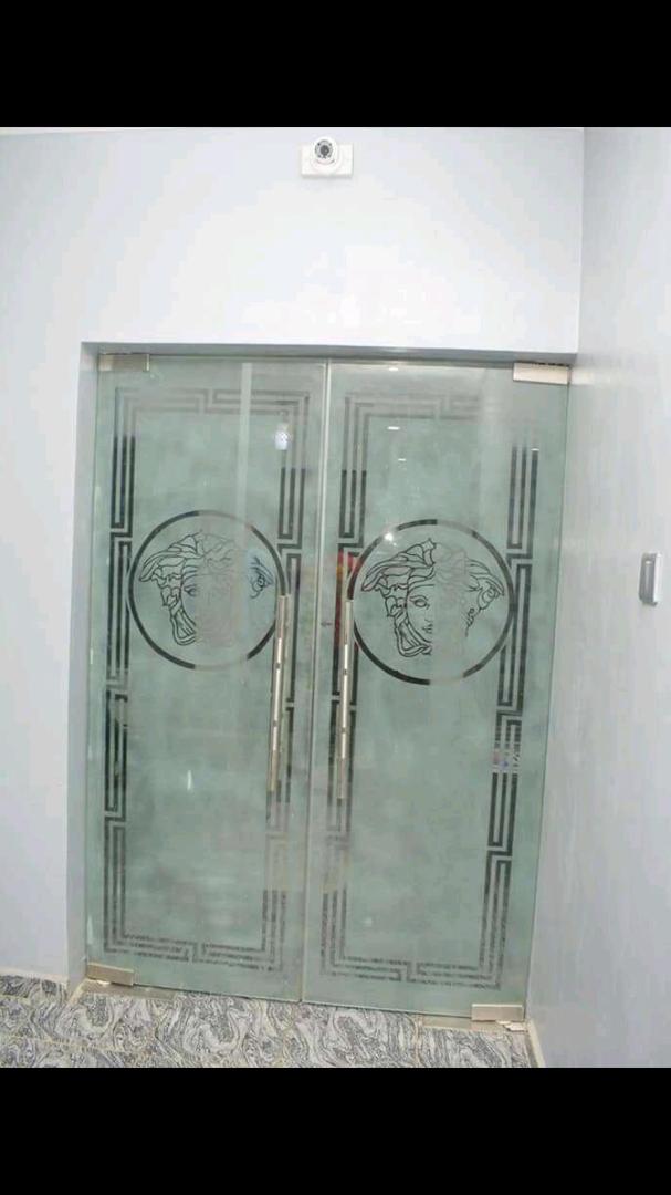 Shower Cubicle, Window Blinds | Free Online Marketplace to Buy & Sell ...