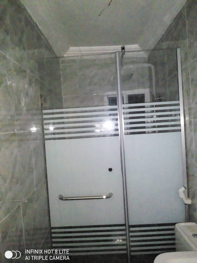 Shower Cubicle, Window Blinds | Free Online Marketplace to Buy & Sell ...