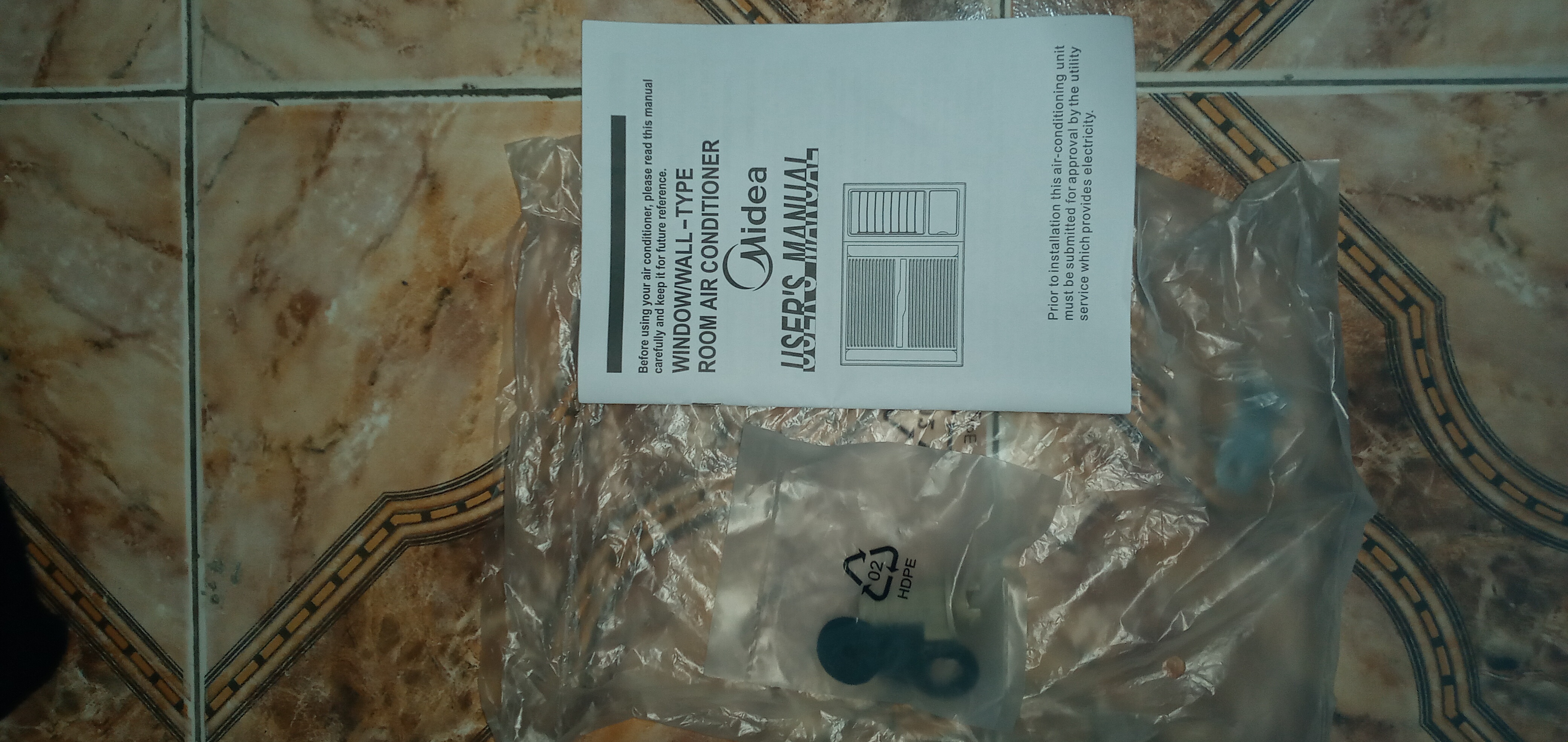 Midea Window Unit Air Conditioner For Sale | Free Online Marketplace to ...