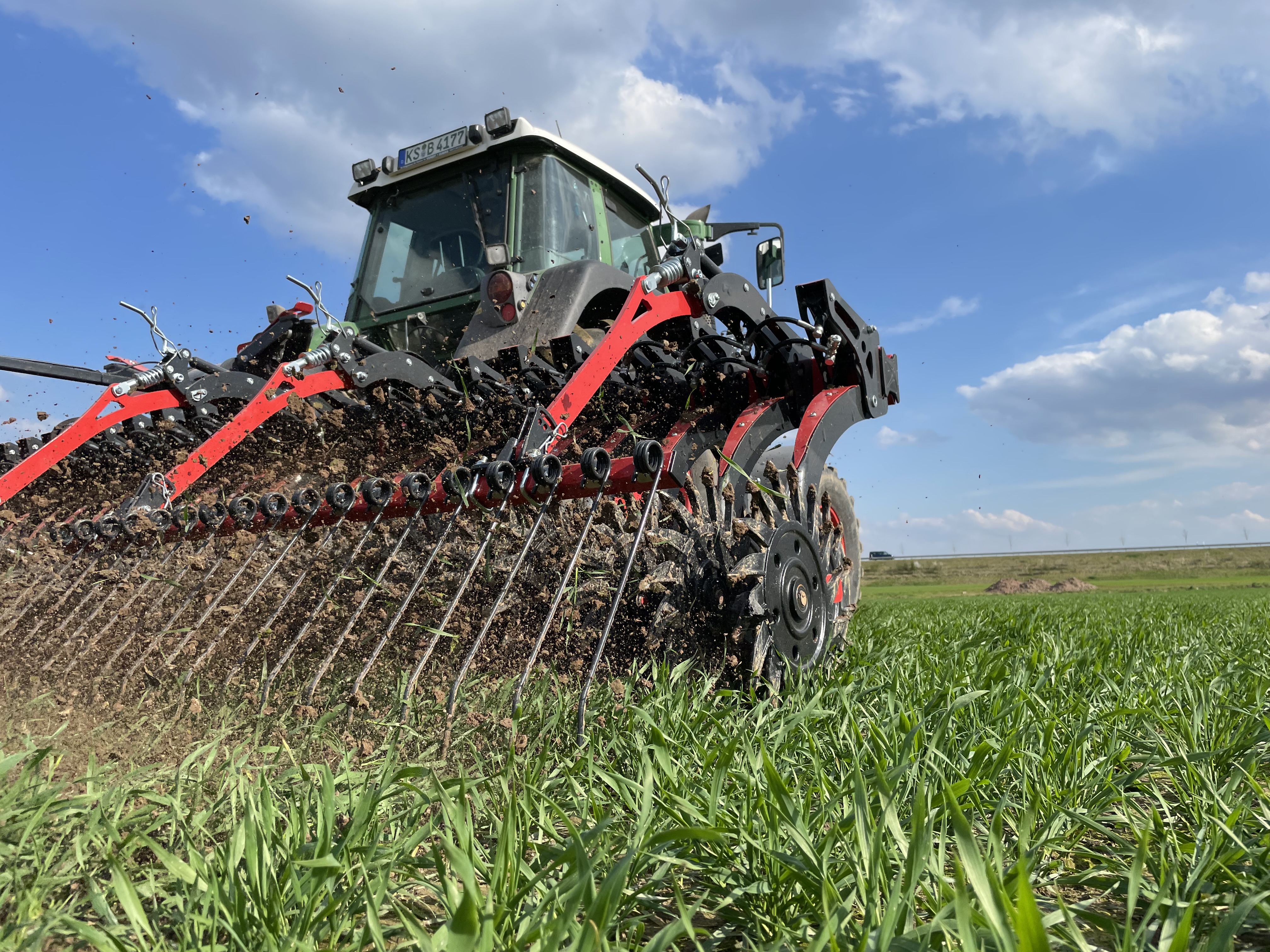 Mechanical Weeding - Kverneland