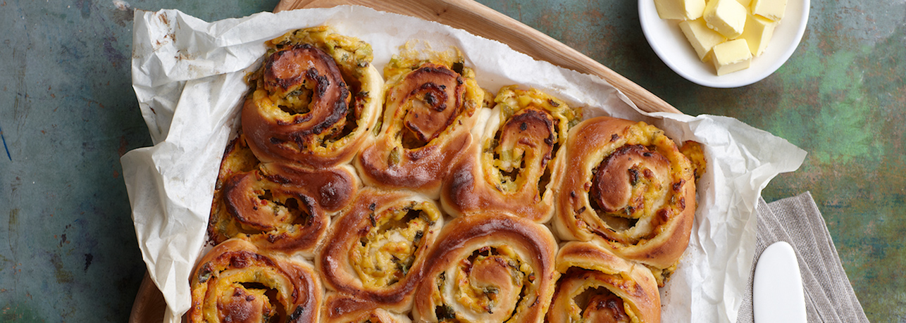 LANCEWOOD® | LANCEWOOD® CHEESY PINWHEEL BREAD