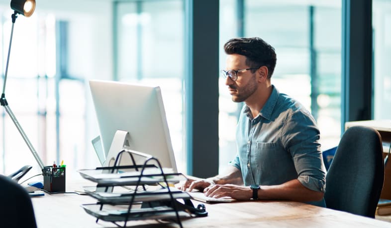 Four Tips To Focus Better And Avoid Distractions At Work