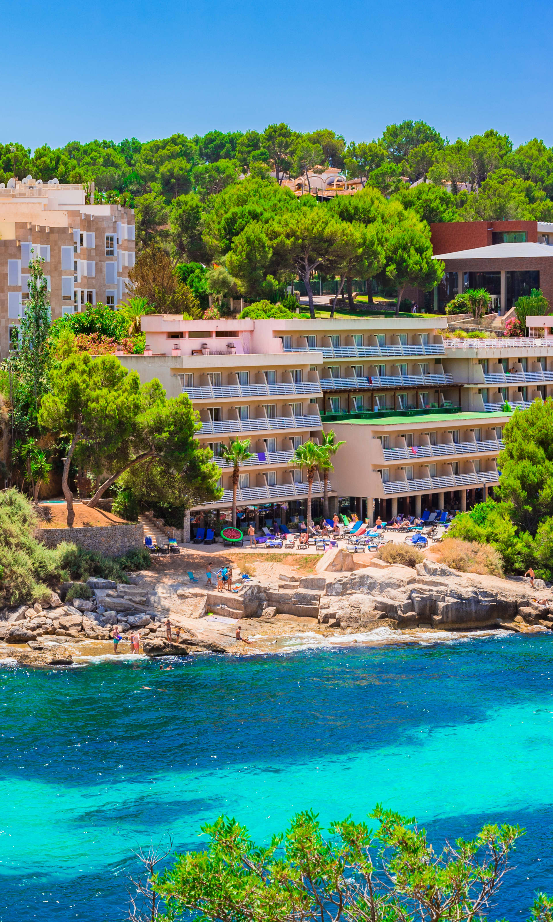 Vol + Hotel à Cala Vinyes | lastminute.com