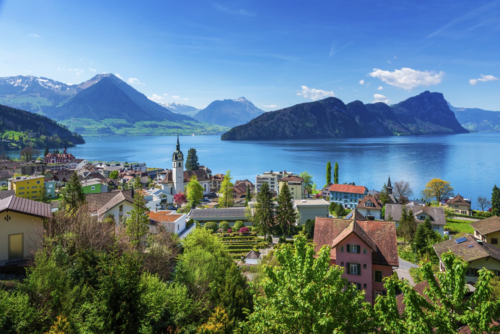 Die 10 schönsten Reiseziele in der Schweiz im Sommer | weg.de Die 10 schönsten Reiseziele in der Schweiz im Sommer | weg.de