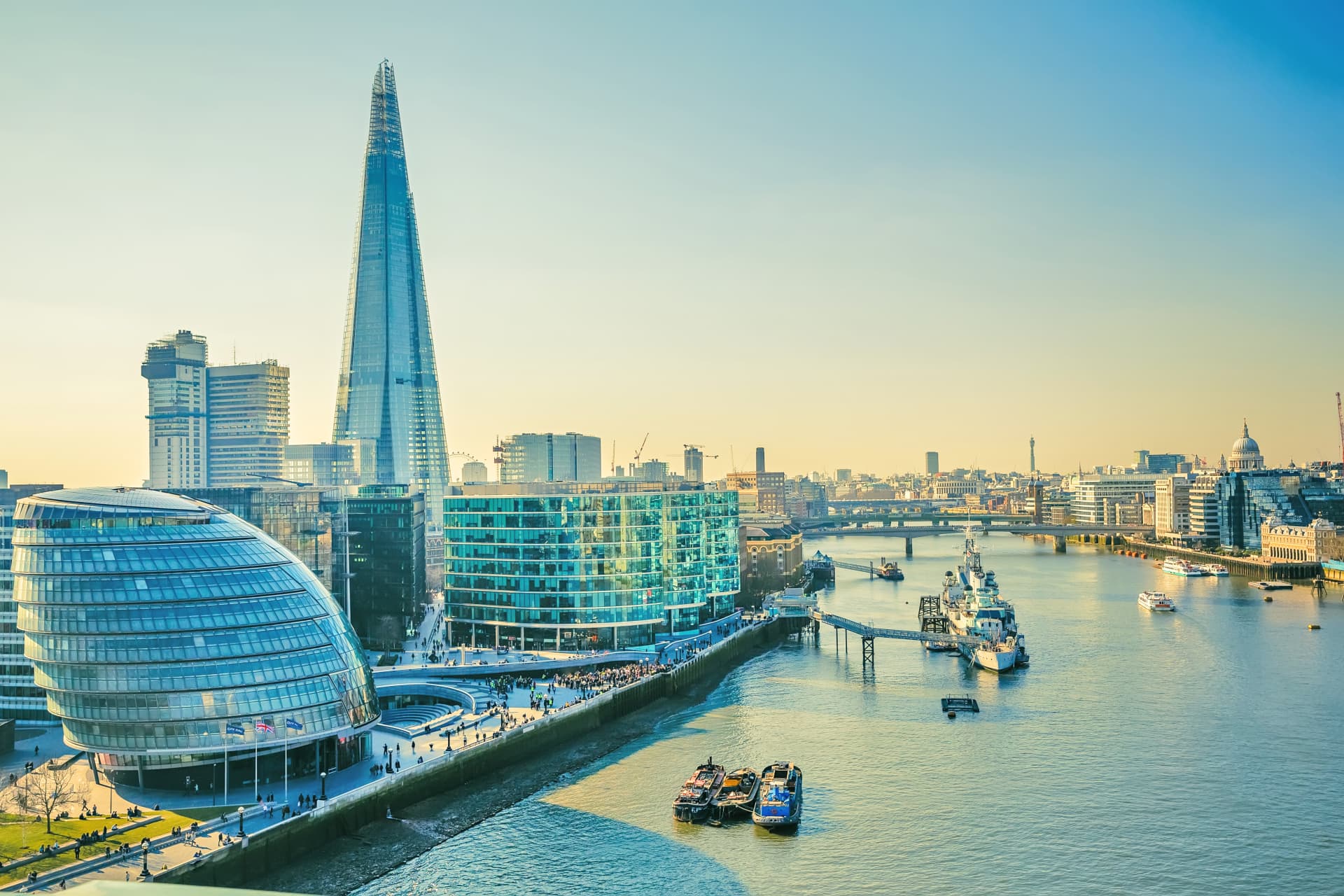 World's top new landmarks I 6 Famous Modern Landmarks | lastminute.com
