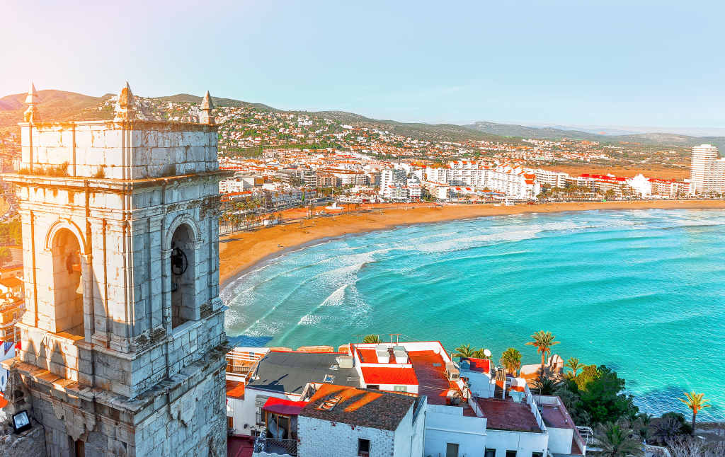 Beaches in Valencia: Best places to swim, sunbathe & relax | lastminute.com
