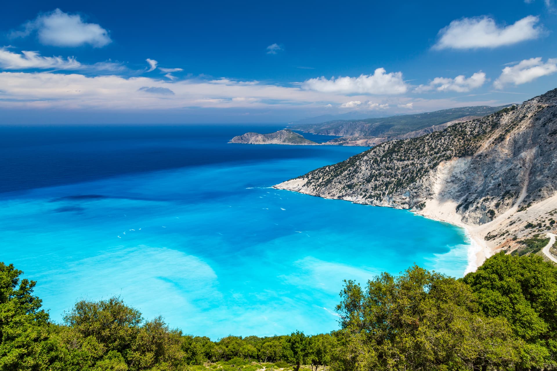 Discover Greece's Best Beaches: Ultimate Seaside Guide | lastminute.com