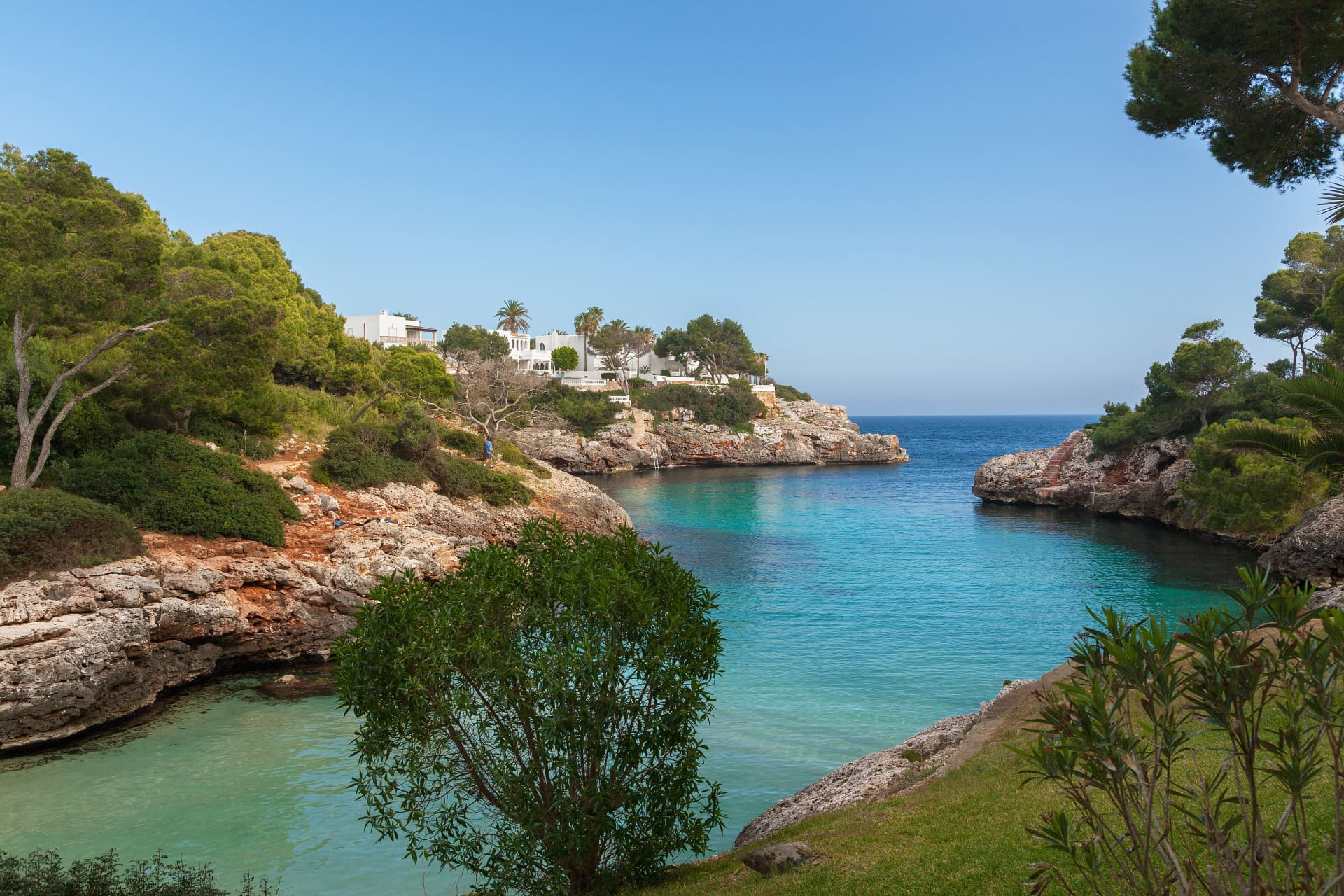 Cala dor nightlife | lastminute.com