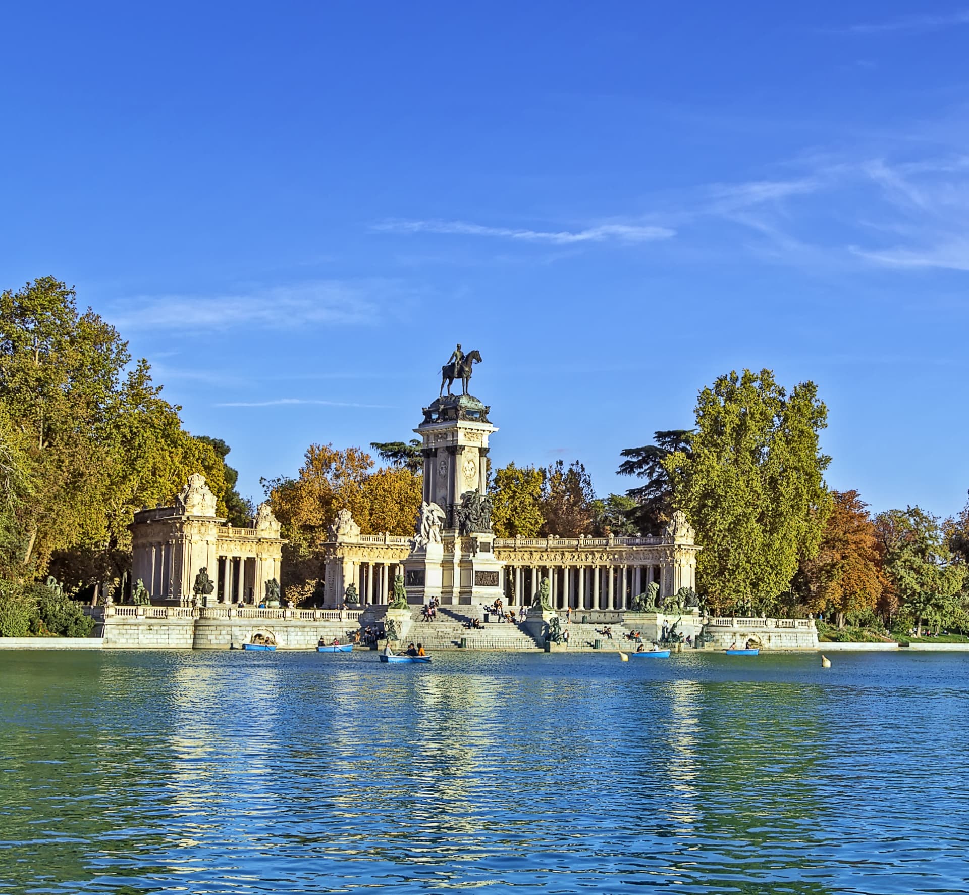 Where to go on Holiday in April | April holidays | lastminute.com