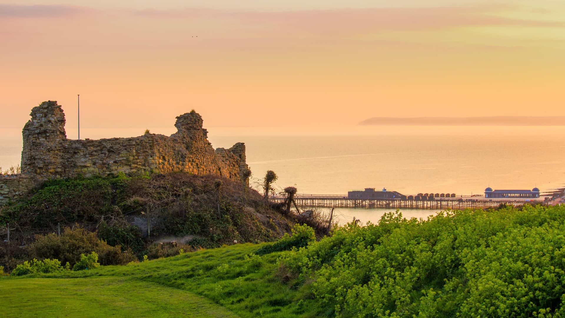 Battle Boredom On The South Coast: 15 Things To Do In Hastings ...
