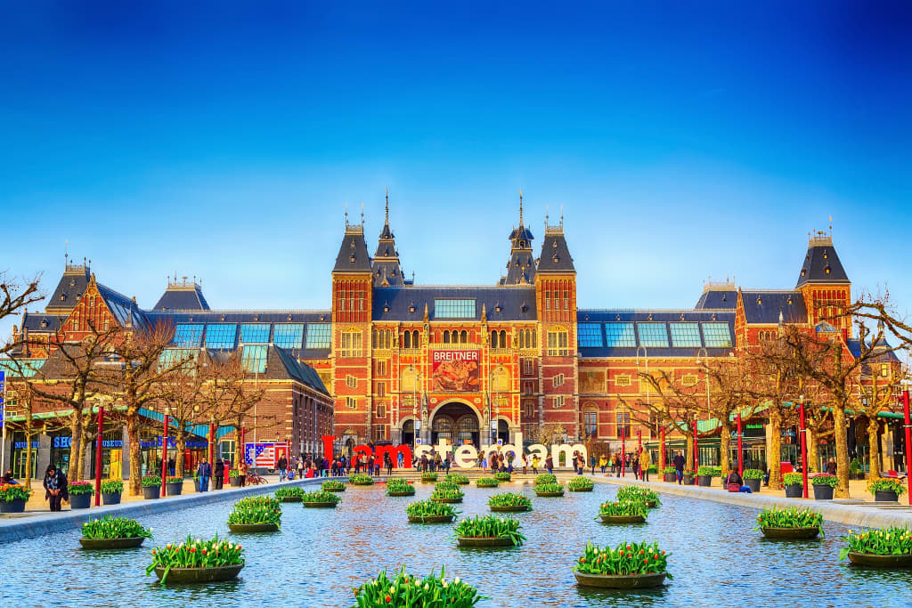 Museumplein & the West in Amsterdam | lastminute.com