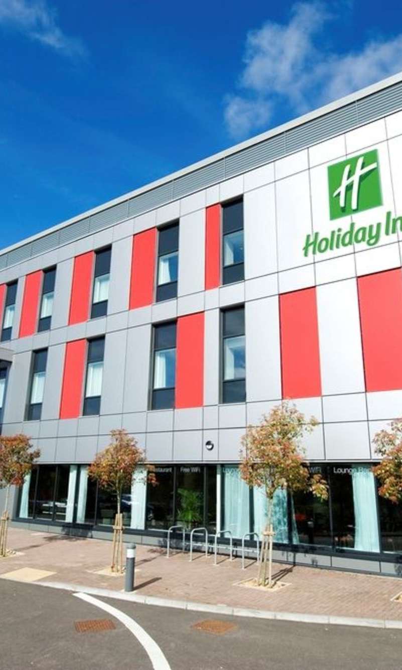 Luton Holidays 2025 / 2026 | Cheap Holidays to Luton | lastminute.com