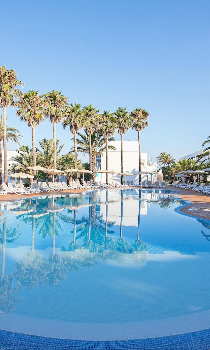 All-inclusive vacation packages to Menorca | lastminute.com