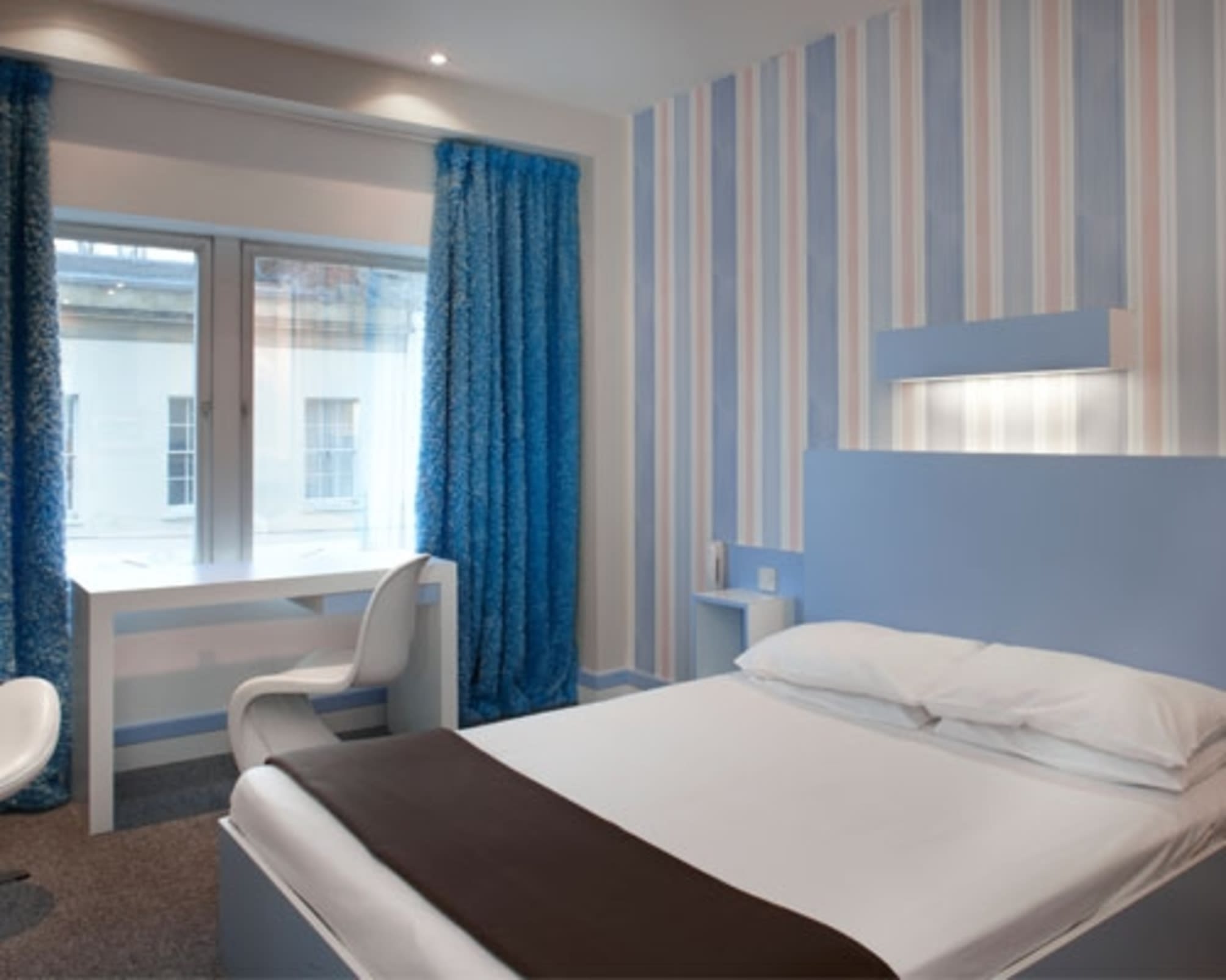 Premier Inn Stroud, Stroud | Best deals | lastminute.com