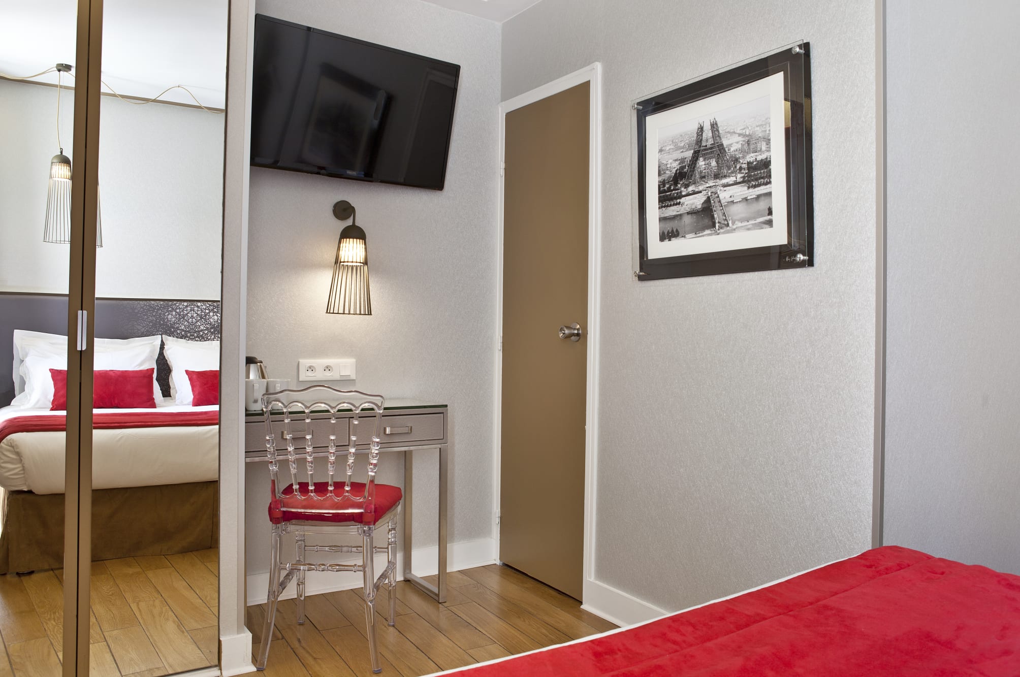 Hotel Eiffel Segur, Paris | Best deals | lastminute.com