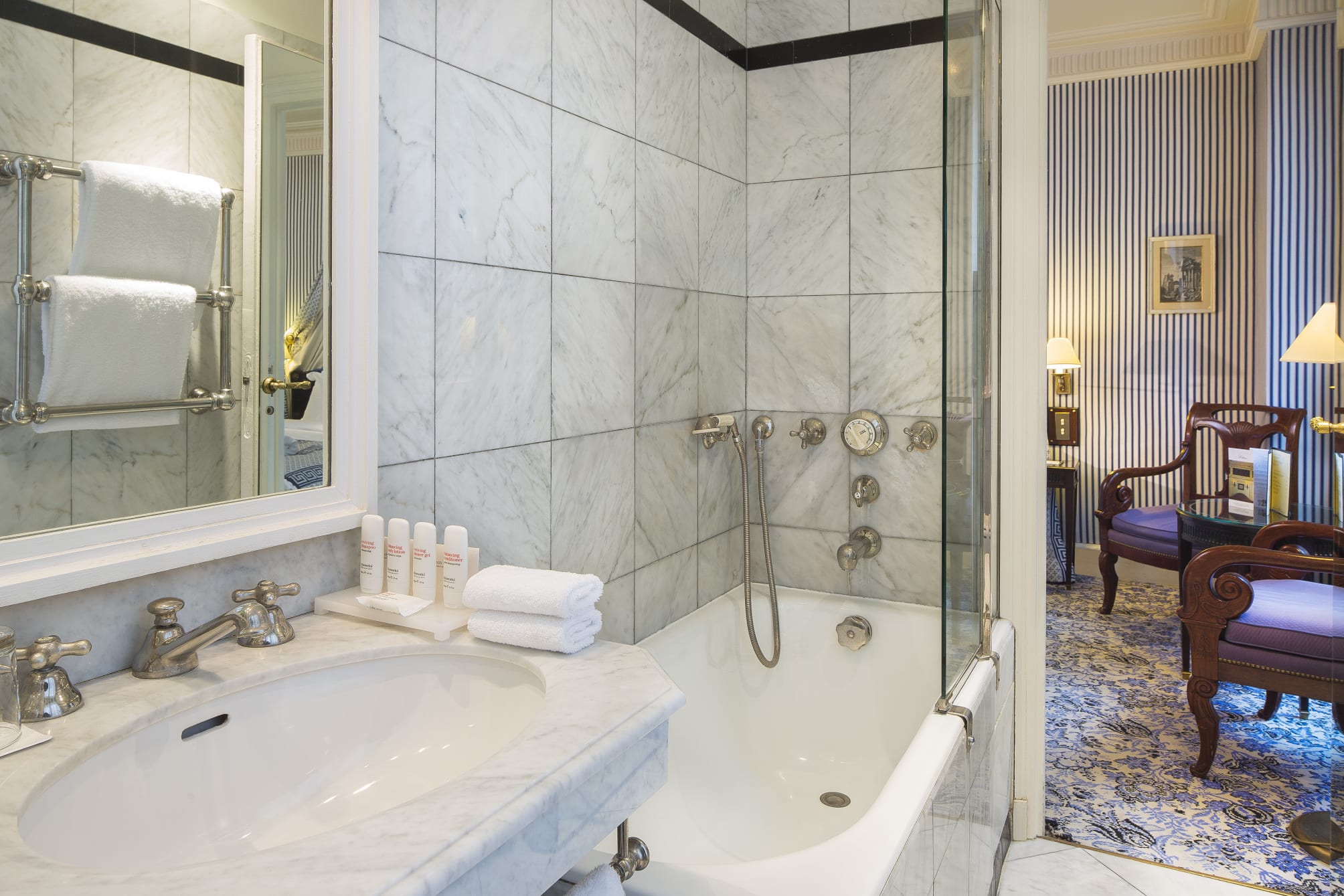 Le Dokhan's Paris Arc de Triomphe, a Tribute Portfolio Hotel, Paris ...