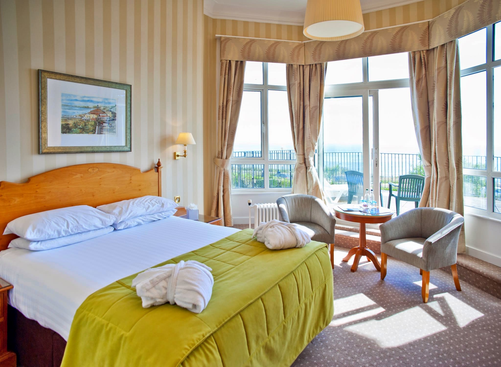 Bournemouth Carlton Hotel By Belvilla, Bournemouth | Best deals ...