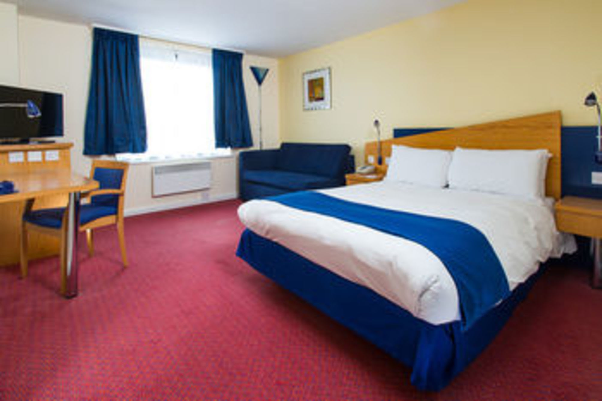Premier Inn Leeds City Centre(Leeds Arena), Leeds | Best deals ...