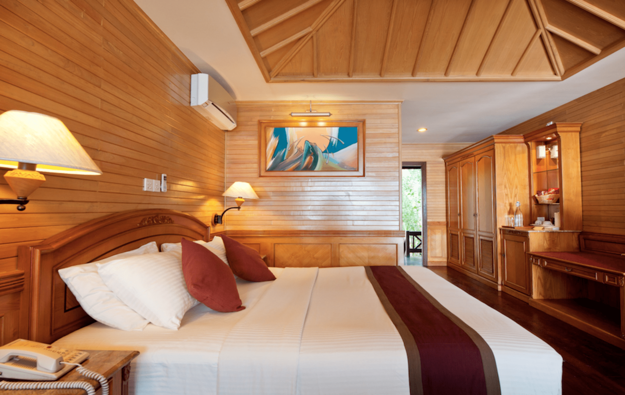 Royal Island All-inclusive Resort - at Baa Atoll Biosphere Reserve, Baa ...