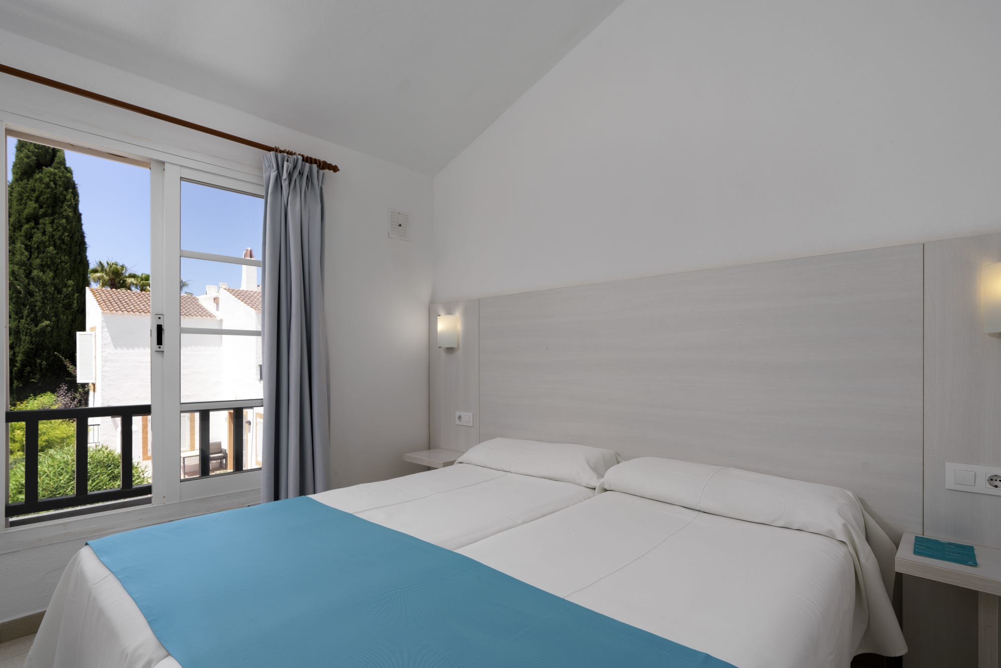 AluaSun Lago Park, Ciutadella de Menorca | Best deals | lastminute.com