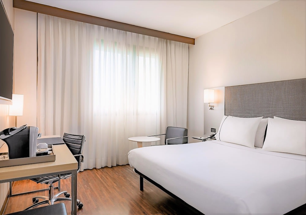 AC Hotel Milano by Marriott, Milan | Best deals | lastminute.com