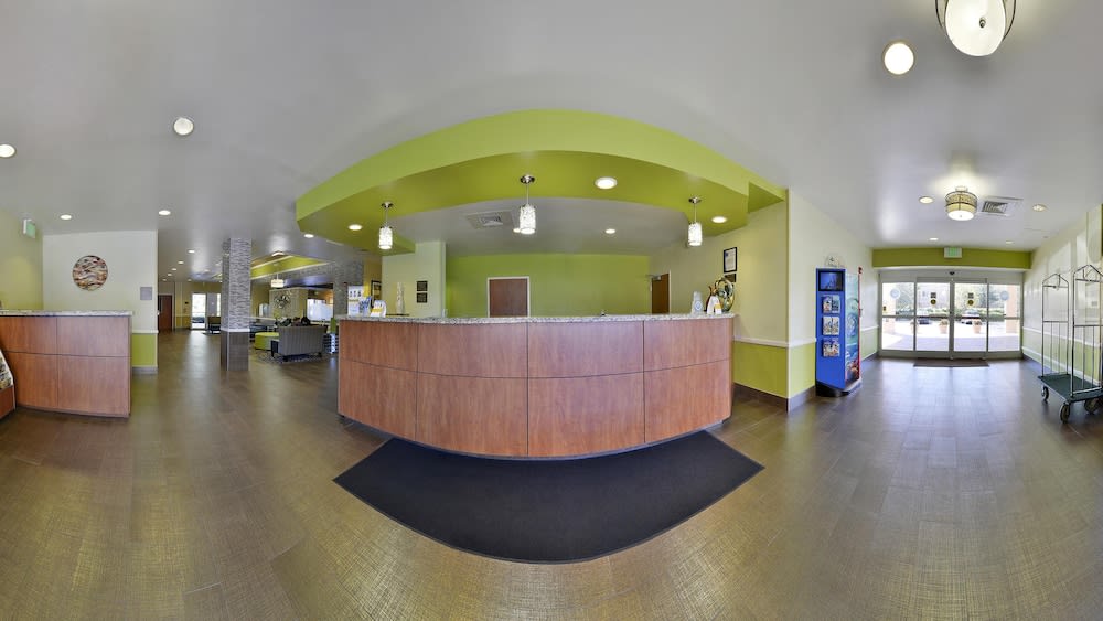 Comfort Inn & Suites Near Universal Orlando Resort - Convention Ctr ...