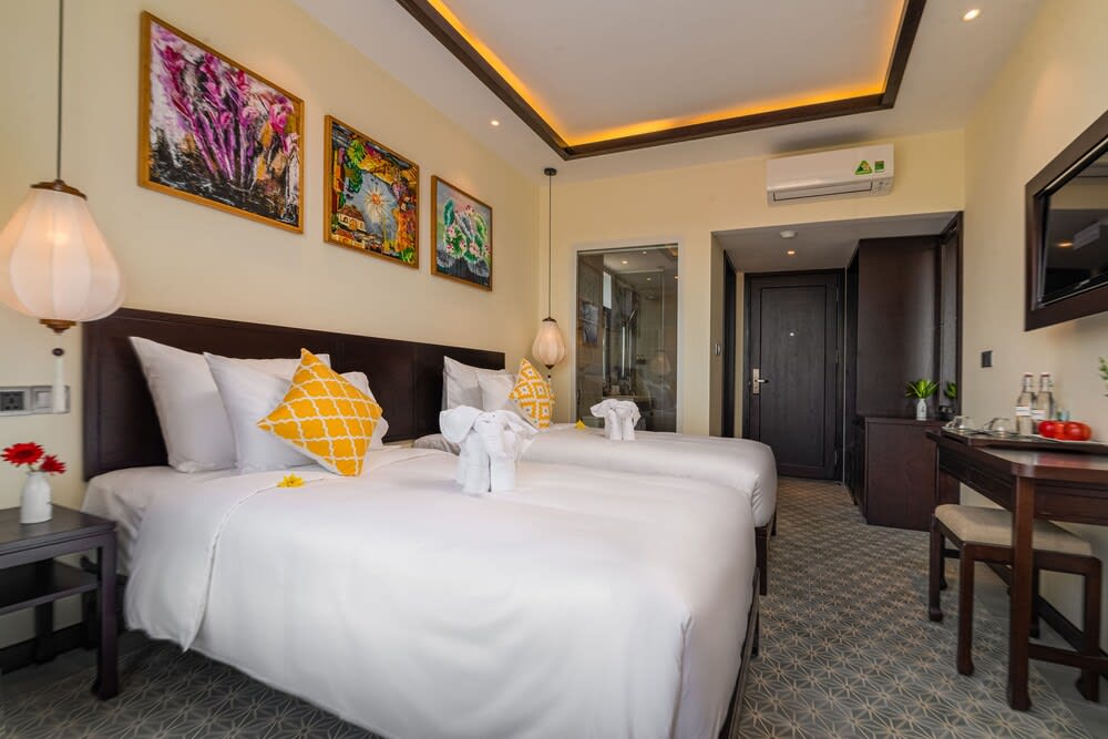 Hoi An Merrily De Art Hotel, Hoi An | Best deals | lastminute.com