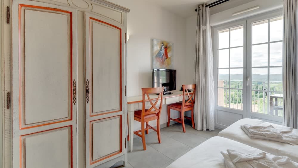 Appartement dans Residence – Le Domaine de Camiole, Callian ...