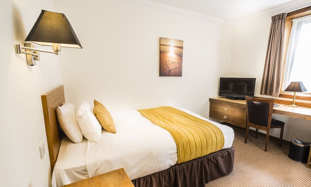 Stanton House Hotel, Swindon | Best deals | lastminute.com