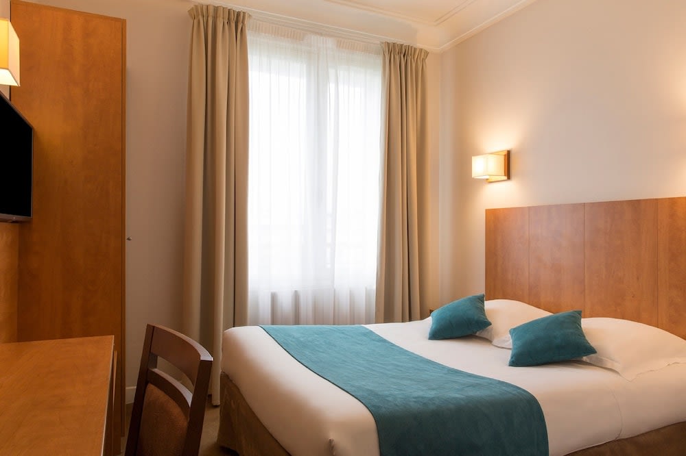 BRIT HOTEL CONFORT CLERIA LORIENT Centre, Lorient | Meilleures offres ...