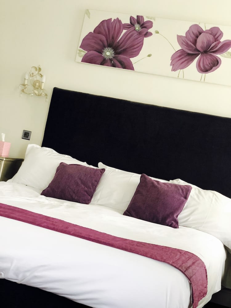 The Ship Leopard Hotel - No Children, Portsmouth | Best deals ...