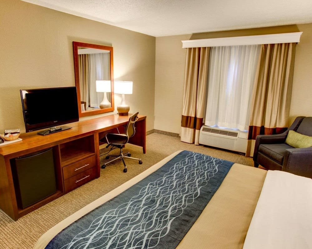 Comfort Inn Conference Center, Pittsburgh (PA) | Best deals ...