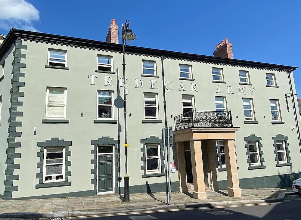 Premier Inn Merthyr Tydfil, Merthyr Tydfil | Best deals | lastminute.com